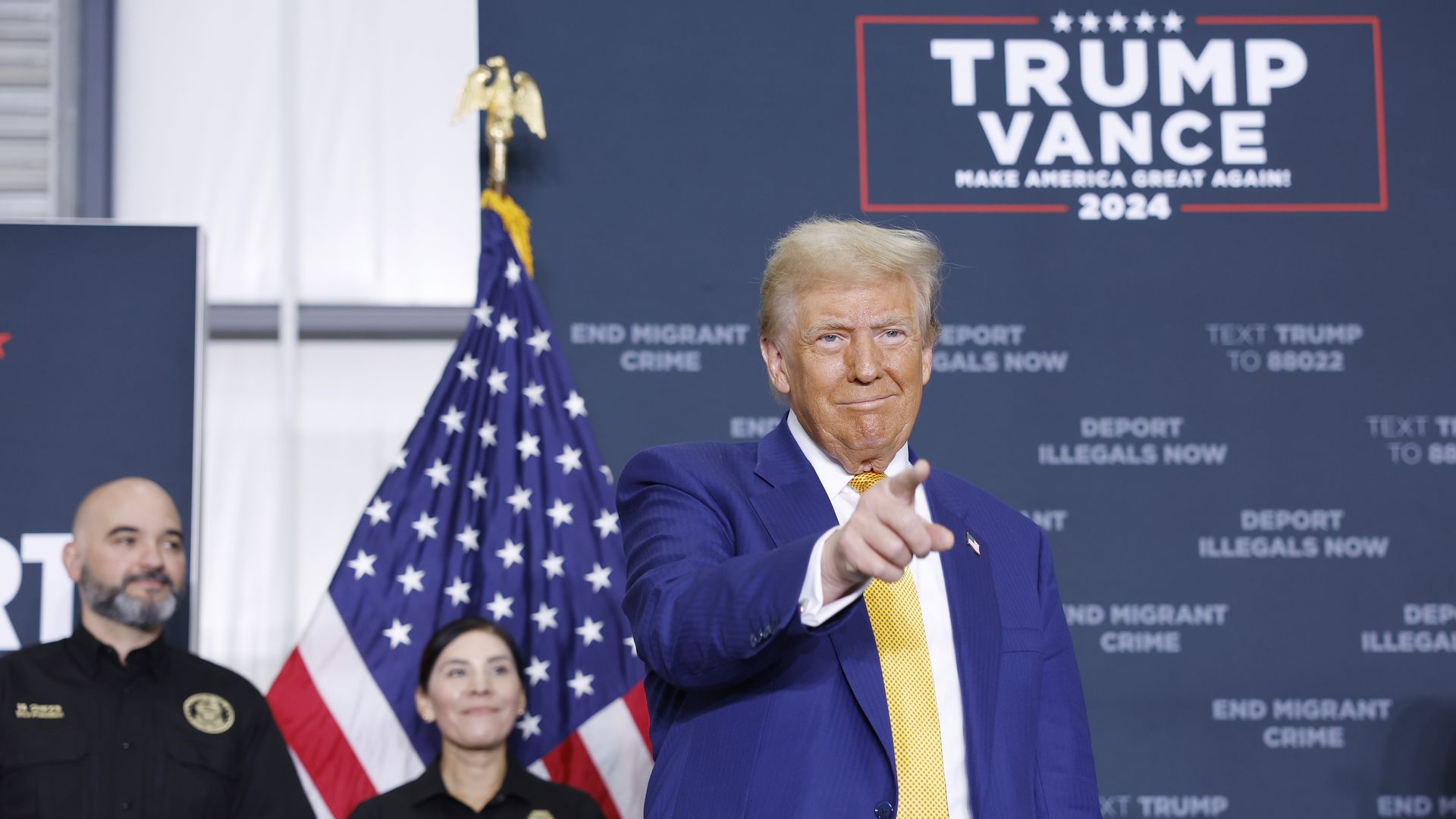 Trump visits Austin for Joe Rogan podcast interview - Axios Austin