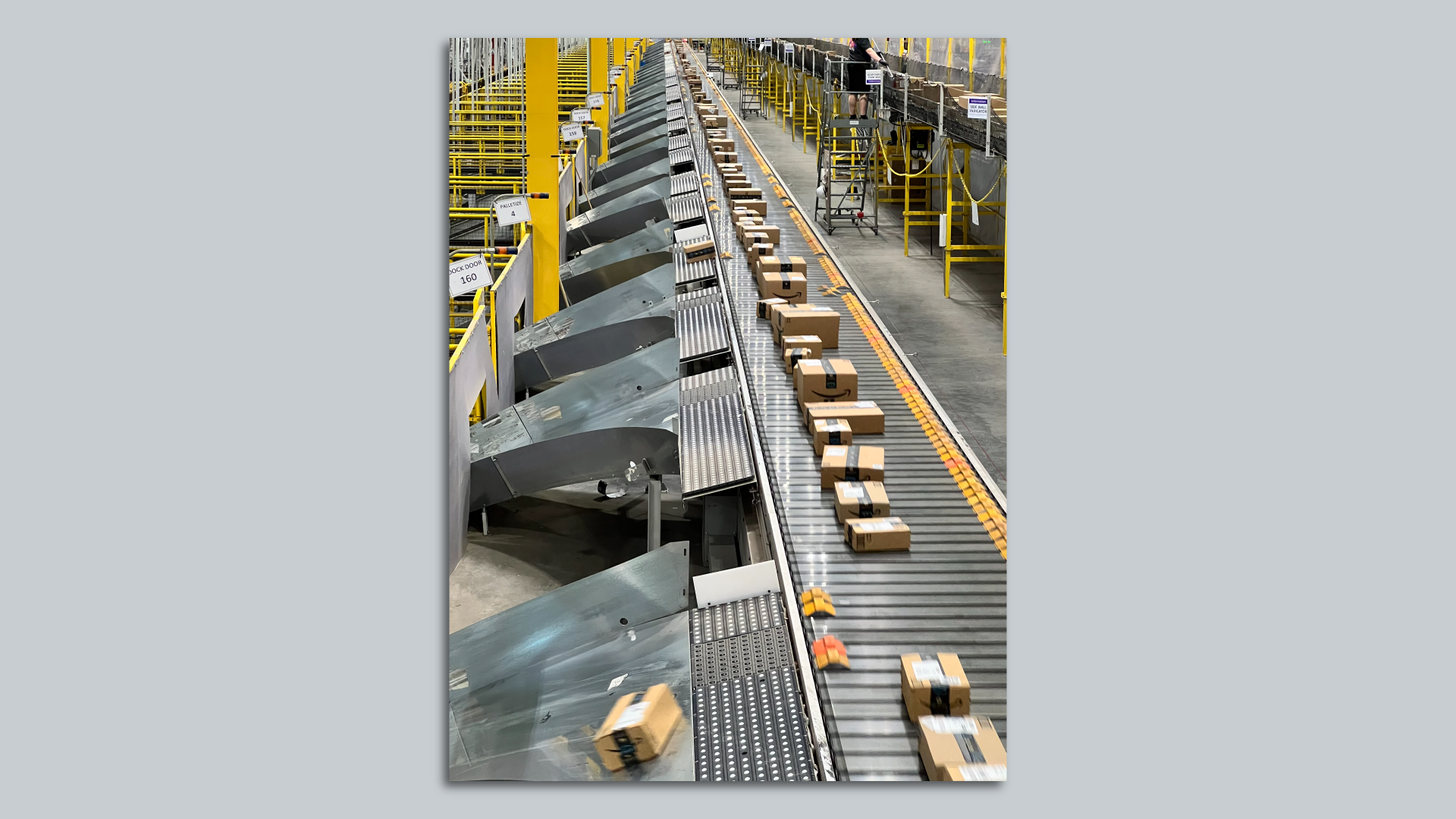 Amazon's Cyber Monday: Robots, pickers, sorters — and packages ...