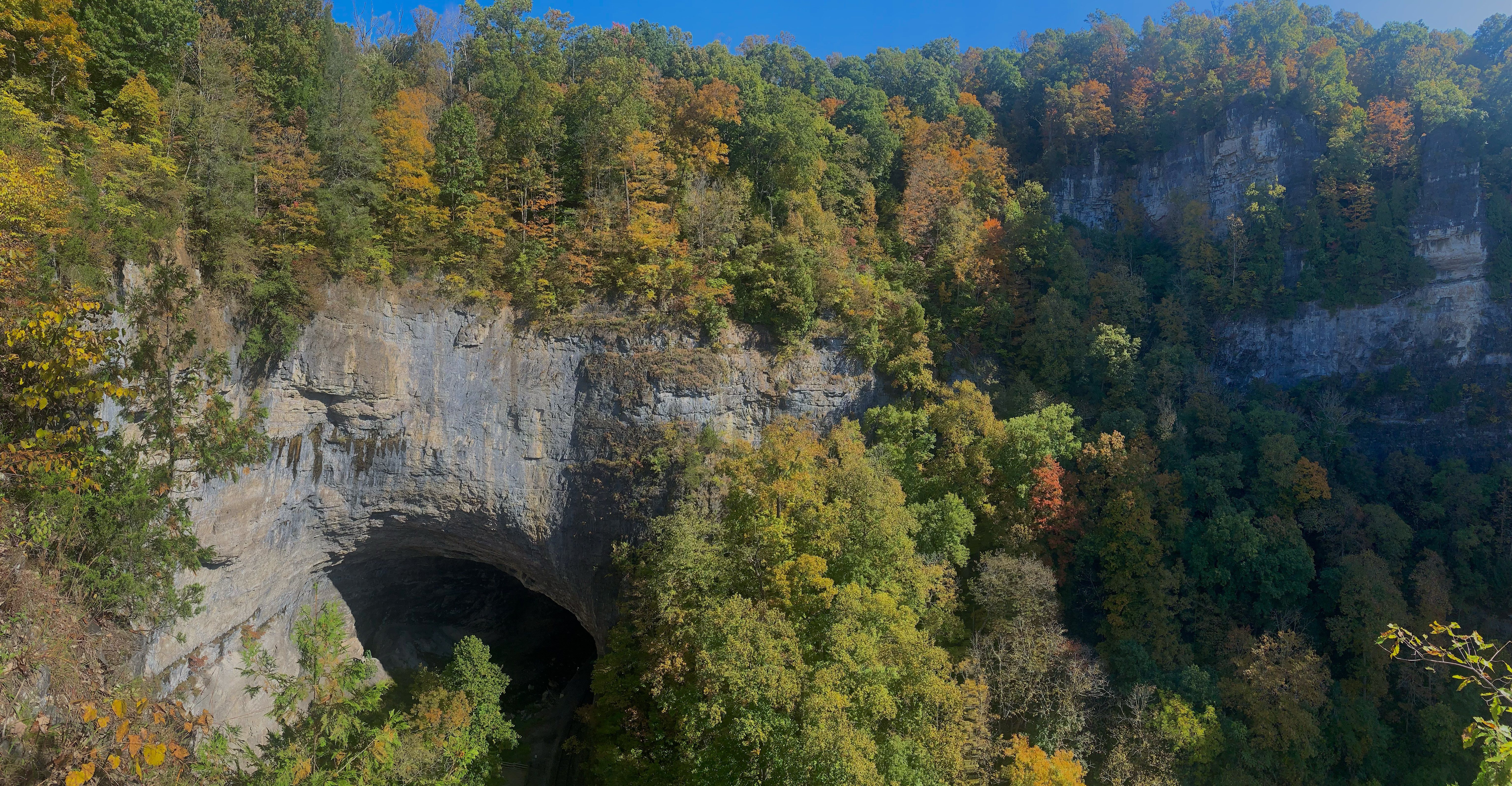 Virginia trails: 5 easy summits for first-time hikers - Axios Richmond