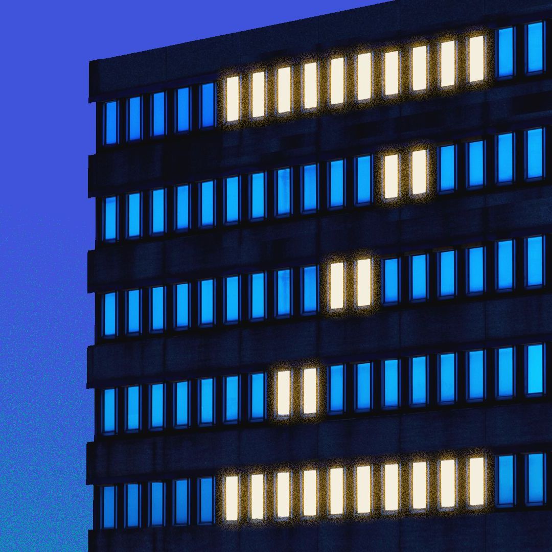 Alexa Mencia - Axios