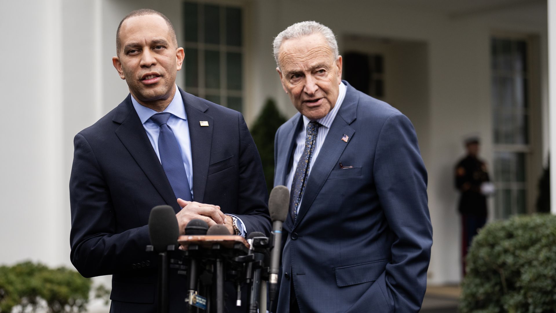 Schumer and Jeffries endorse Kamala Harris to replace Biden Schumer and Jeffries endorse Kamala Harris to replace Biden