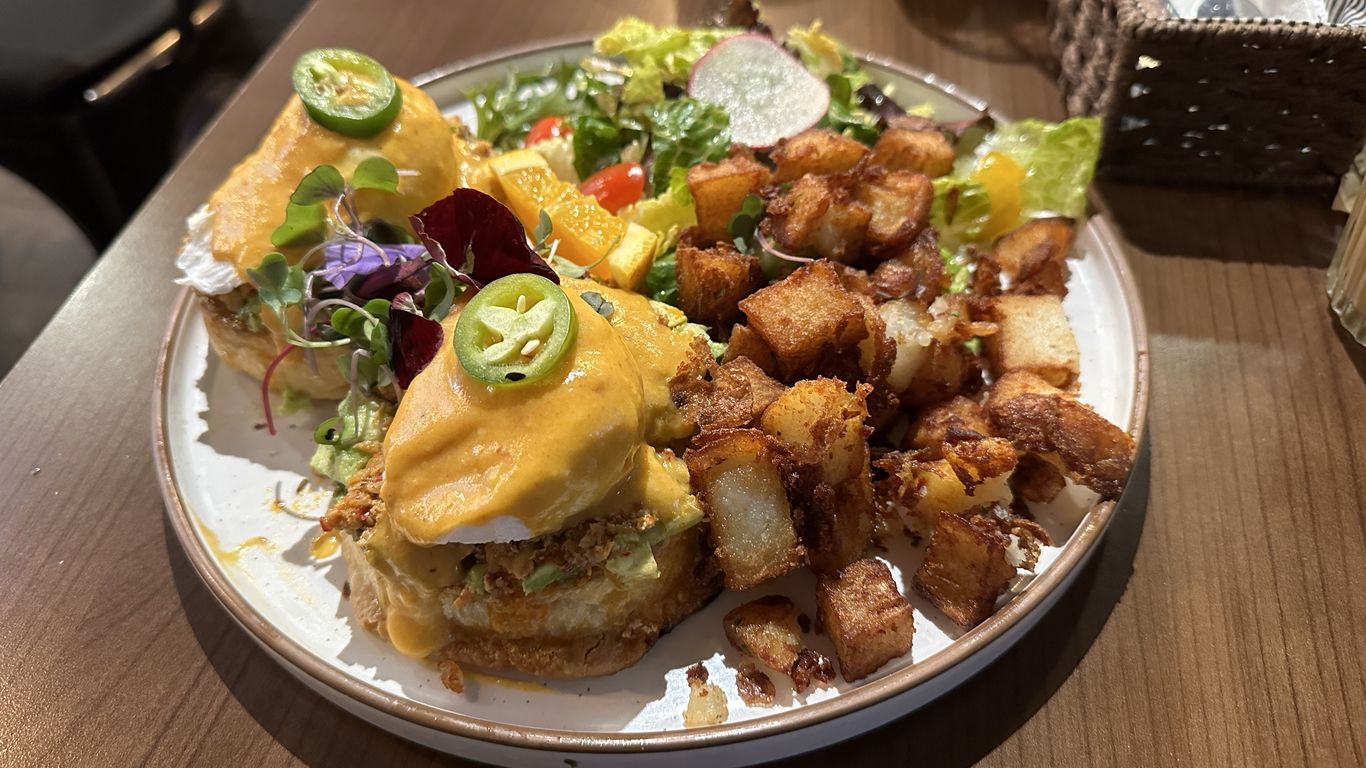 Four Chairs' brunch is worth the wait - Axios San Francisco