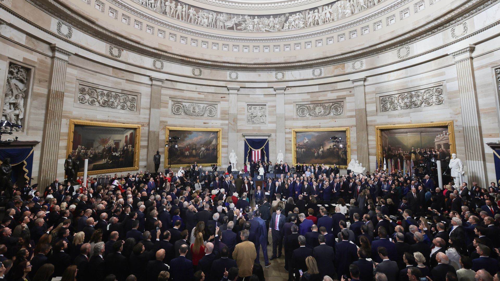 Trump inauguration live: Watch Trump presidential parade, inaugural events
