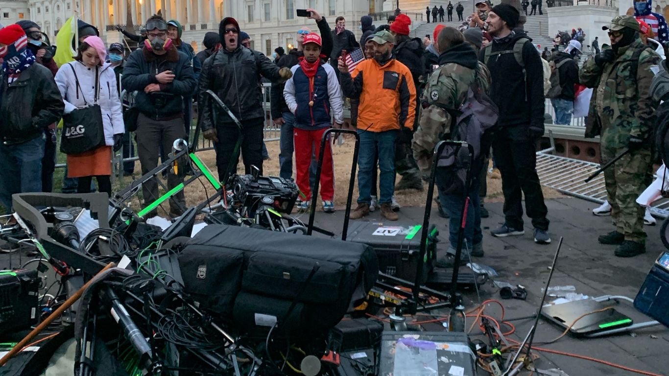 FBI begins arresting individuals who attacked reporters on Jan. 6