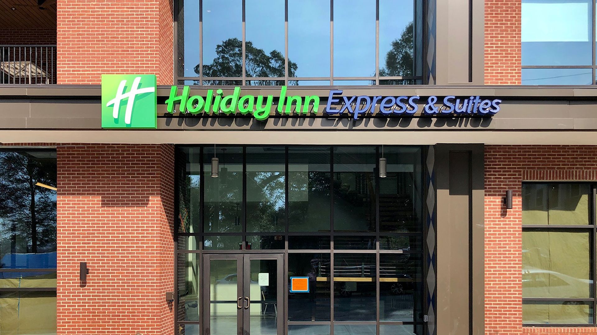 12 photos inside the new Holiday Inn Express, now open in South End ...