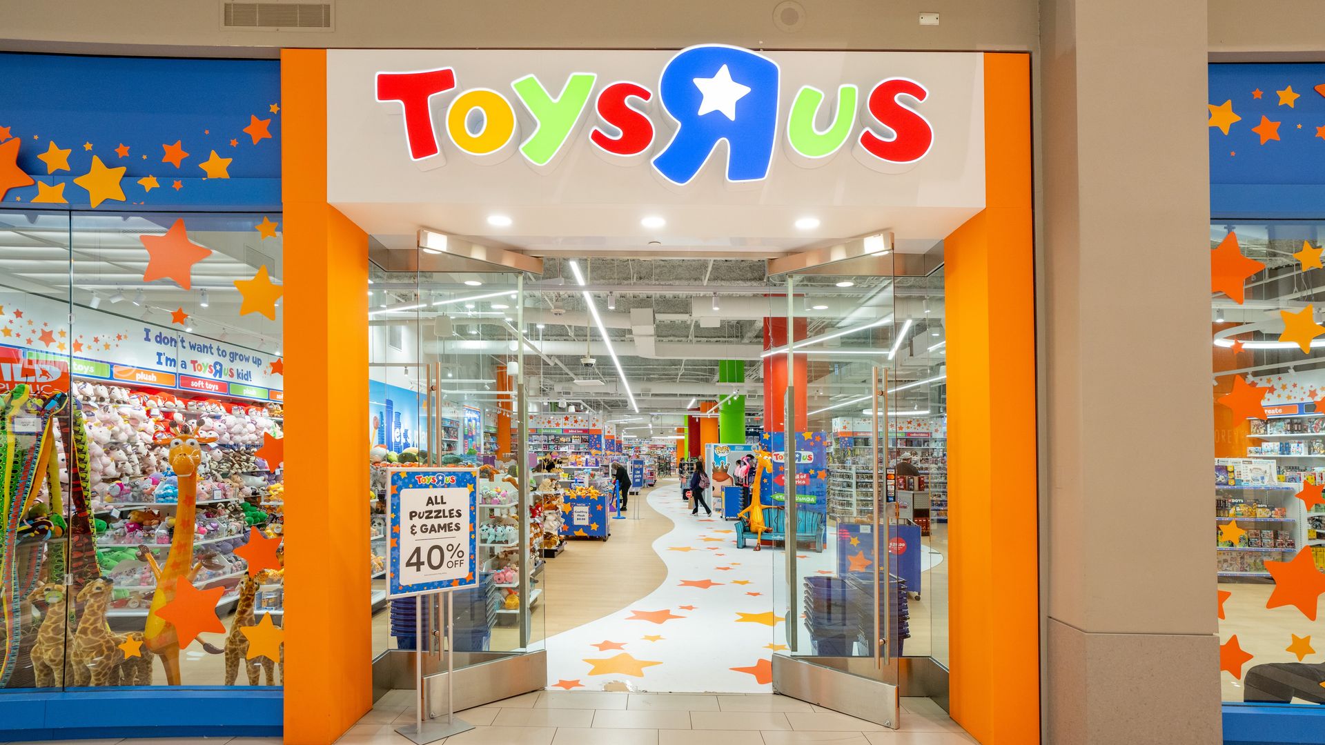Toys "R" Us returns to Northeast Ohio with new Crocker Park pop-up ...