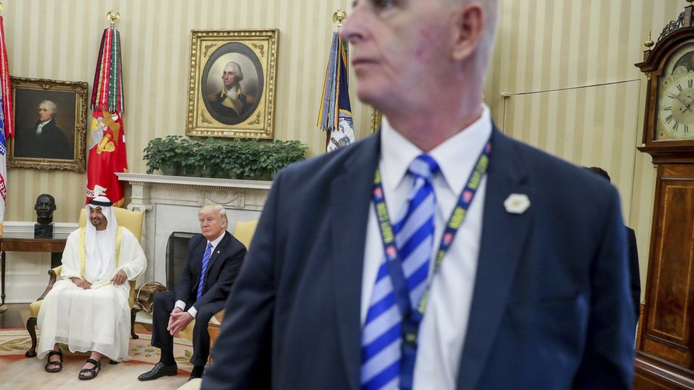 Trump's longtime aide reportedly leaving the White House