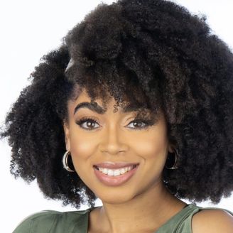 Alexis Clinton - Axios