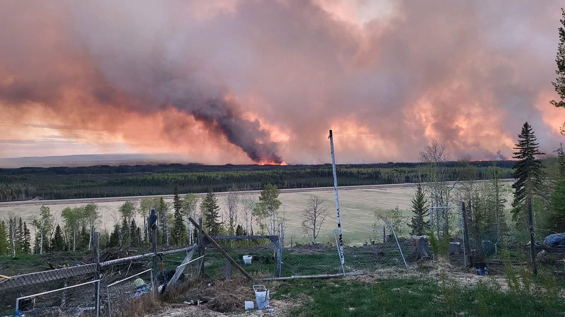 Canada wildfires hit U.S. air quality, force thousands to evacuate