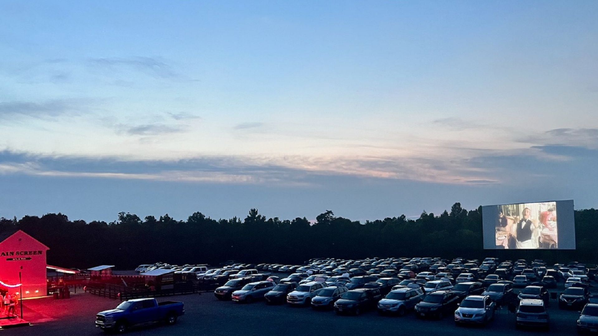 One of the nation's last drive-ins is just 30 minutes from Richmond ...