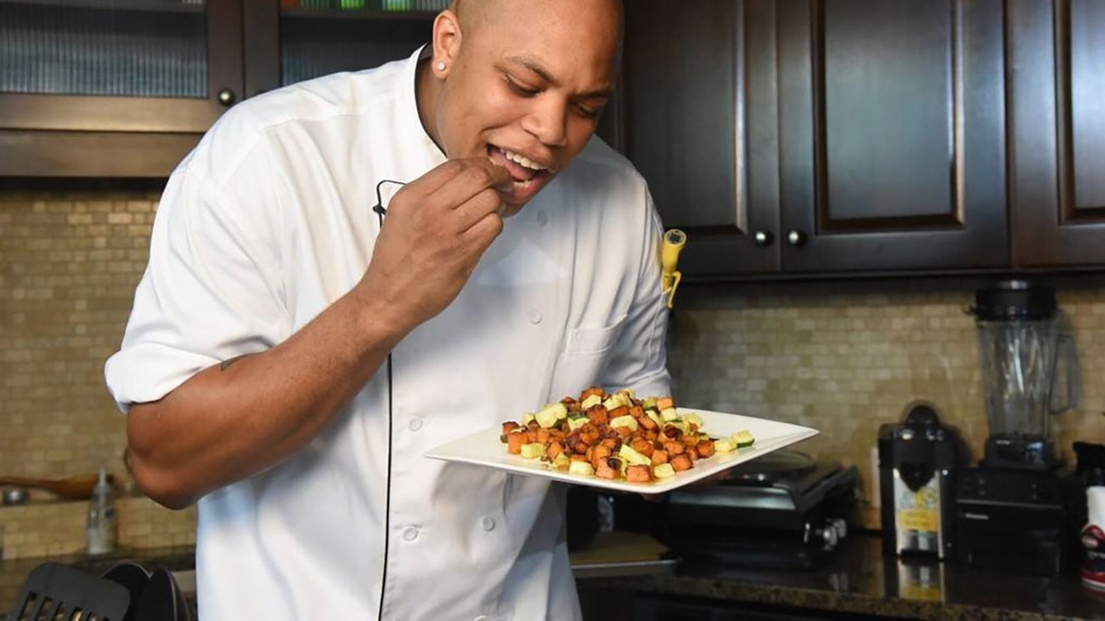 Work life of Kevin Winston, private chef to Charlotte’s stars - Axios ...