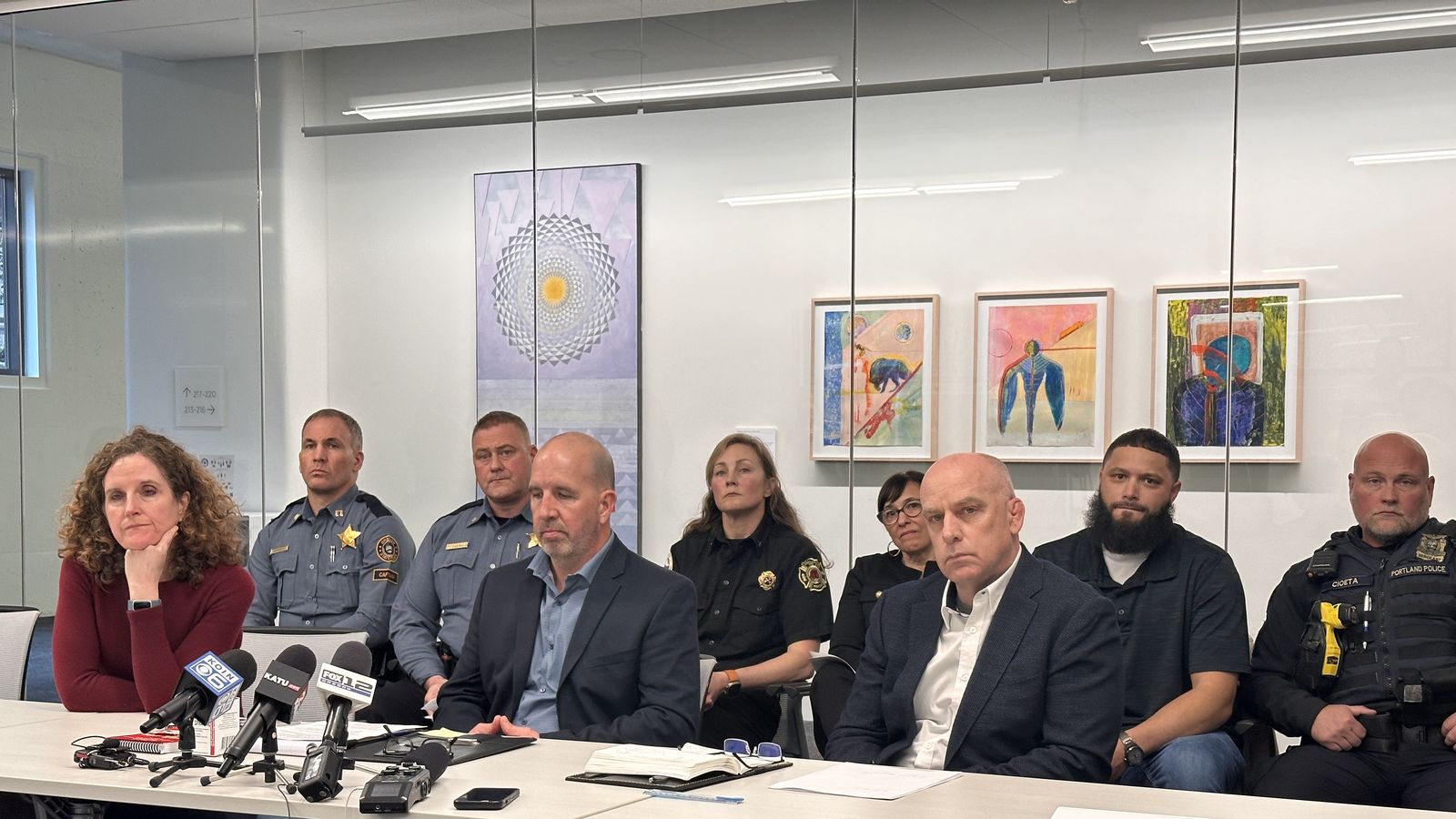 Officials close two Portland bottle banks in fentanyl emergency - Axios ...