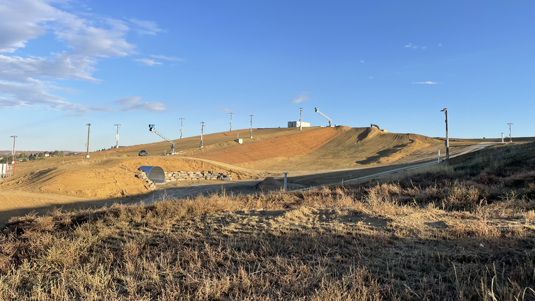 Hoedown Hill is Colorado's newest and most unlikely ski area - Axios Denver