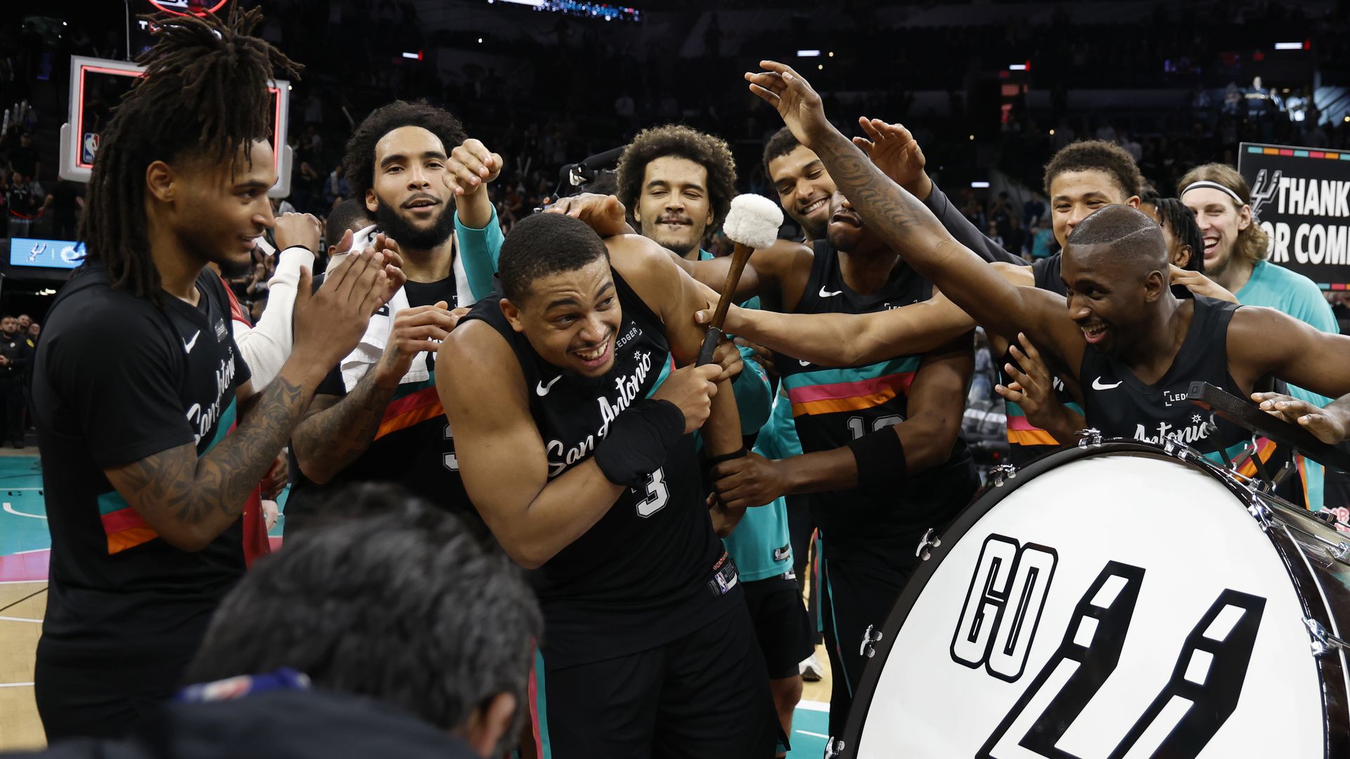 The Spurs comeback season is turning heads across the NBA - Axios San ...