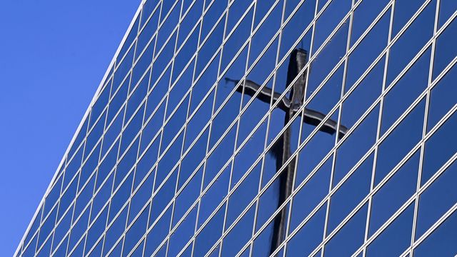 ICE can raid churches and schools to arrest immigrants under new policy