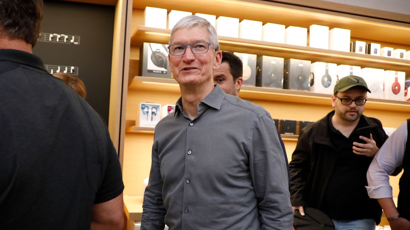 Tim Cook signs on to Supreme Court amicus brief defending Dreamers