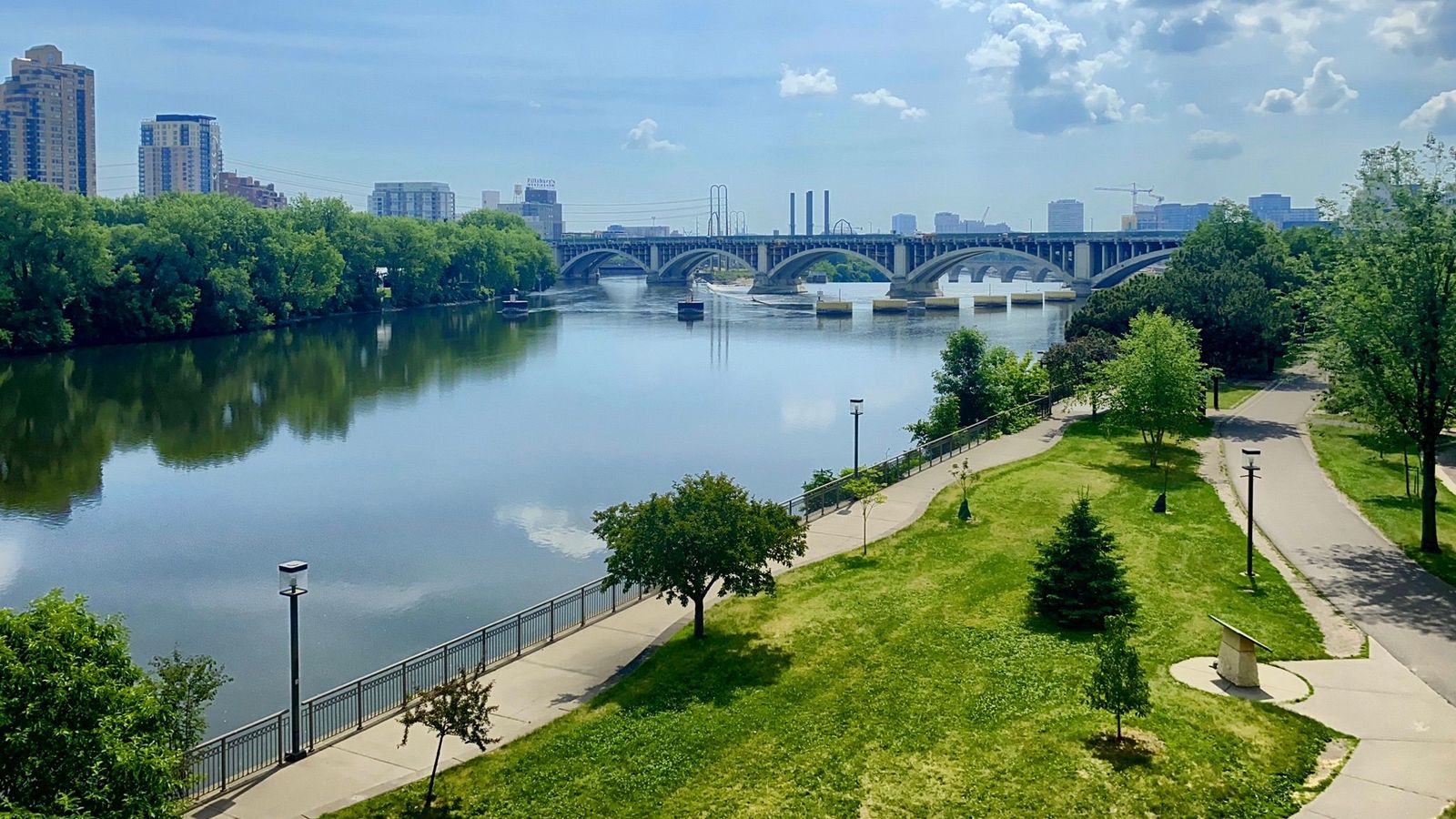 4 walking trails to visit in the Minneapolis-St. Paul metro - Axios ...