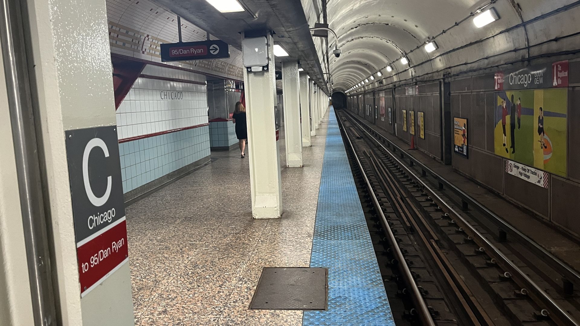 CTA Red Line Extension in jeopardy after $2B funding freeze - Axios Chicago