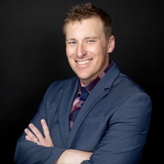 Nathan Bomey - Axios