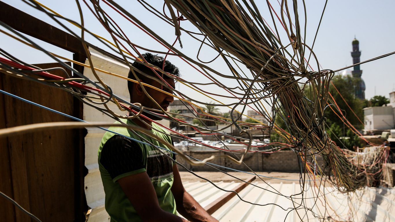 Electricity cuts across Iraq make life unbearable in summer heat