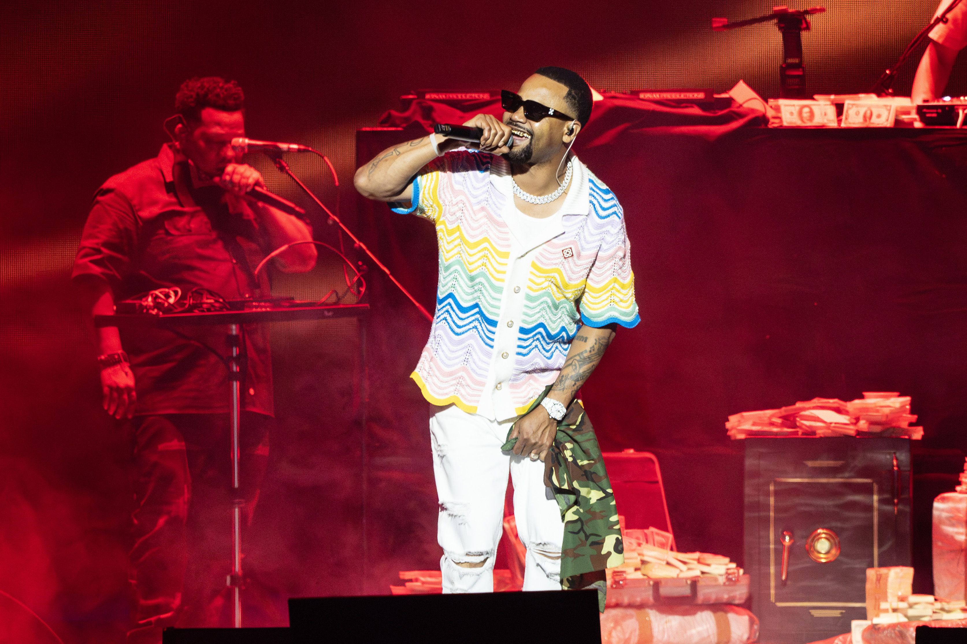 Photos: Lil Wayne surprises at Essence's tribute to Cash Money Records ...