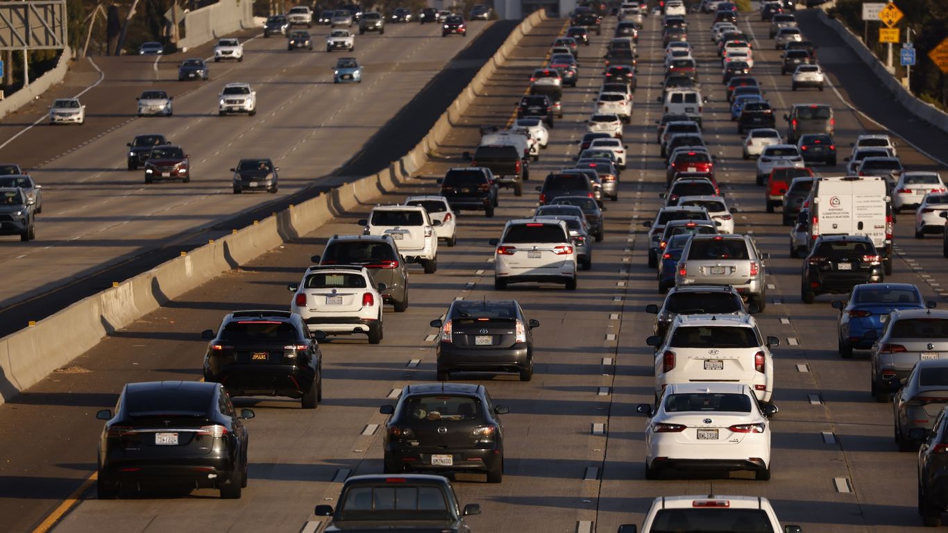 California's solo EV drivers lose access to HOV lanes soon - Axios San ...