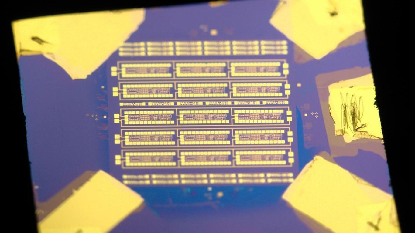 This new computer chip might keep Moore's Law going