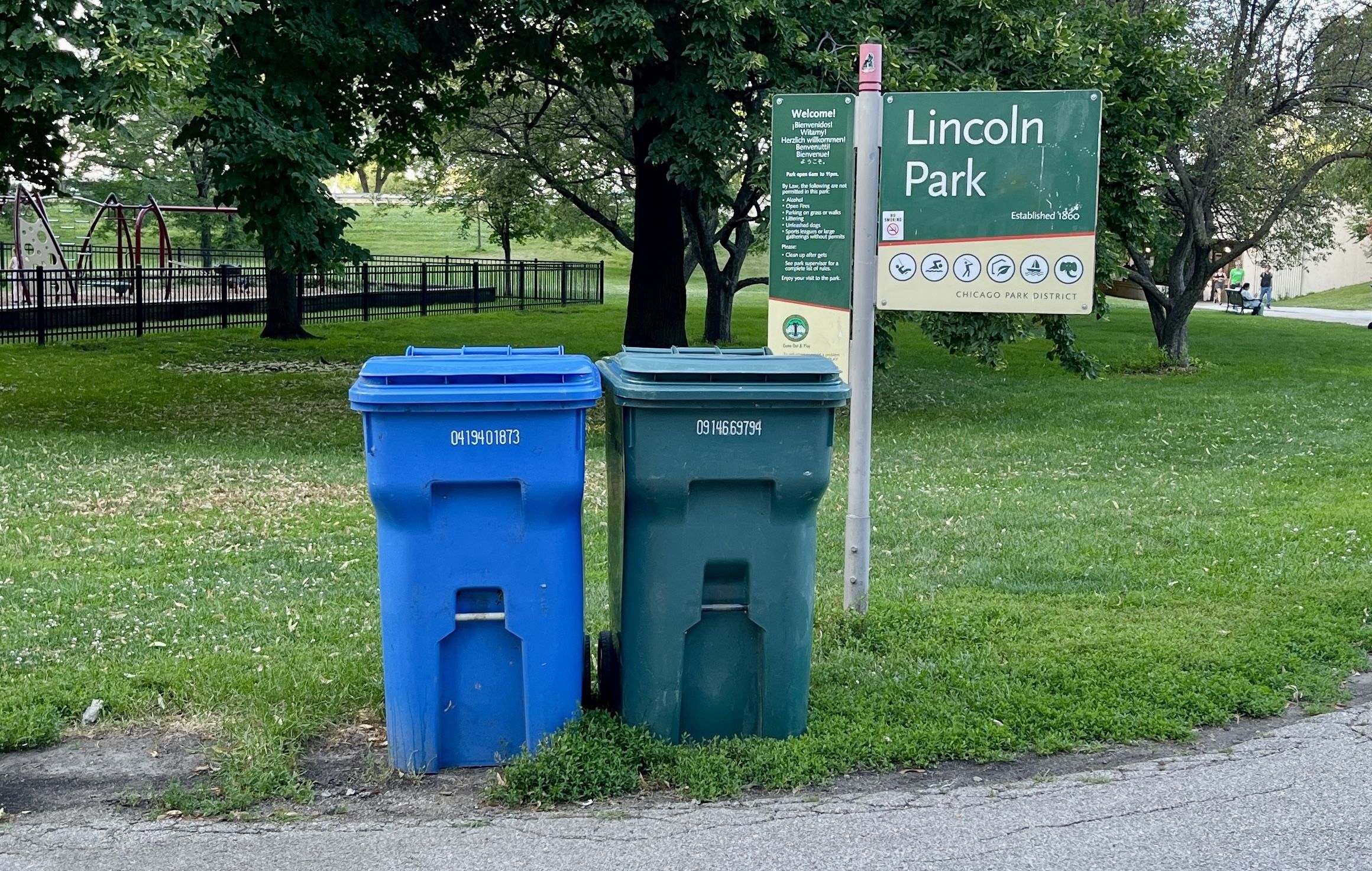 Chicago Park District struggles with low recycling rates - Axios Chicago