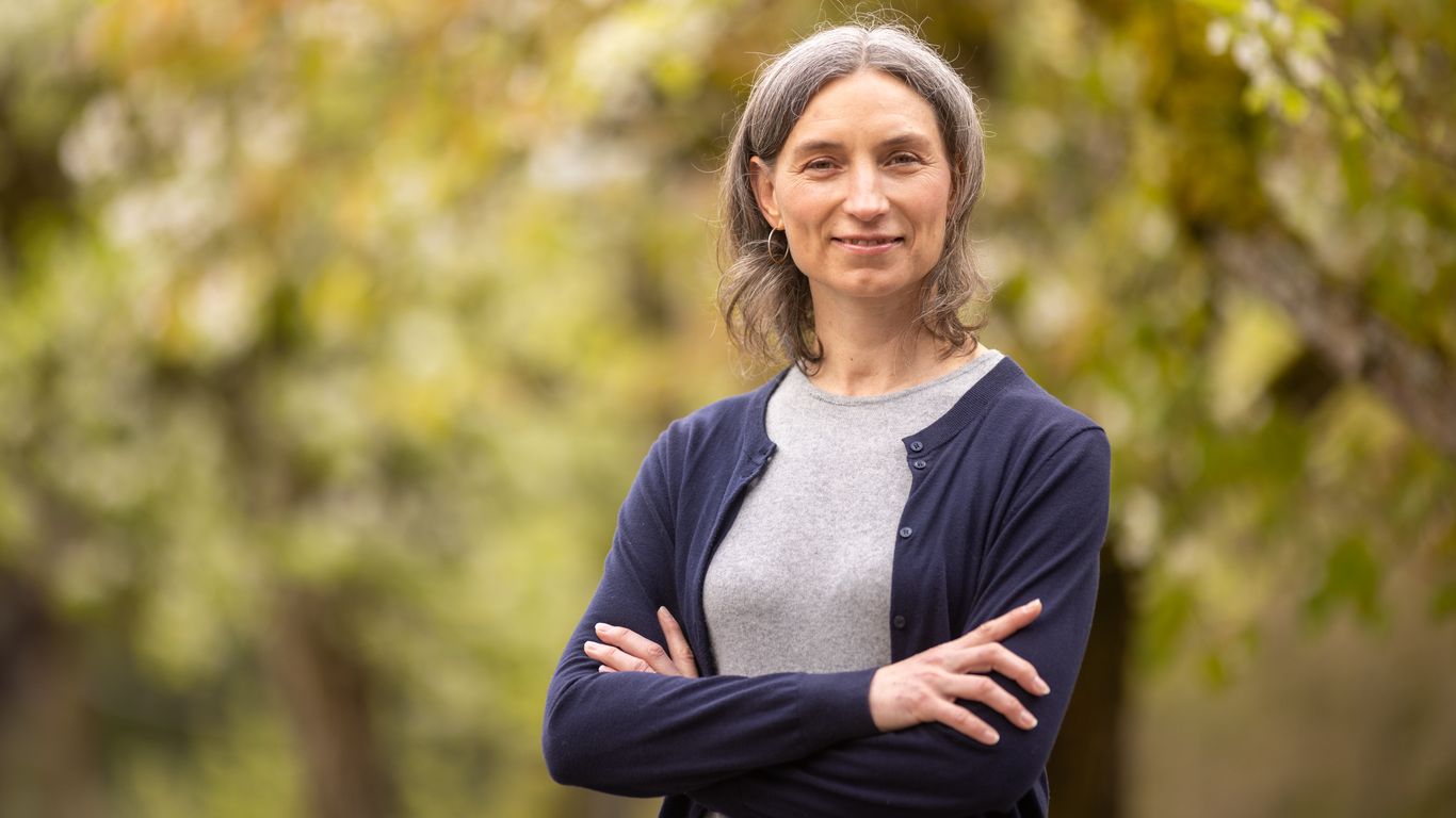 Maxine Dexter secures win in Oregon's 3rd Congressional District ...