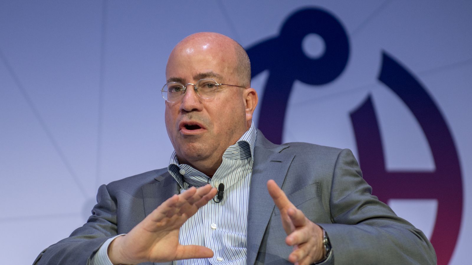 CNN boss Jeff Zucker resigns
