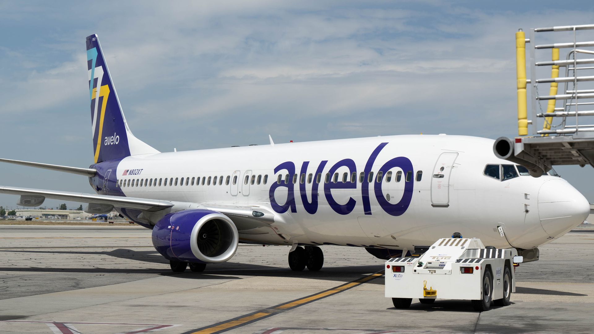 Raleigh-Durham airport adding back direct flight to the Bahamas - Axios ...