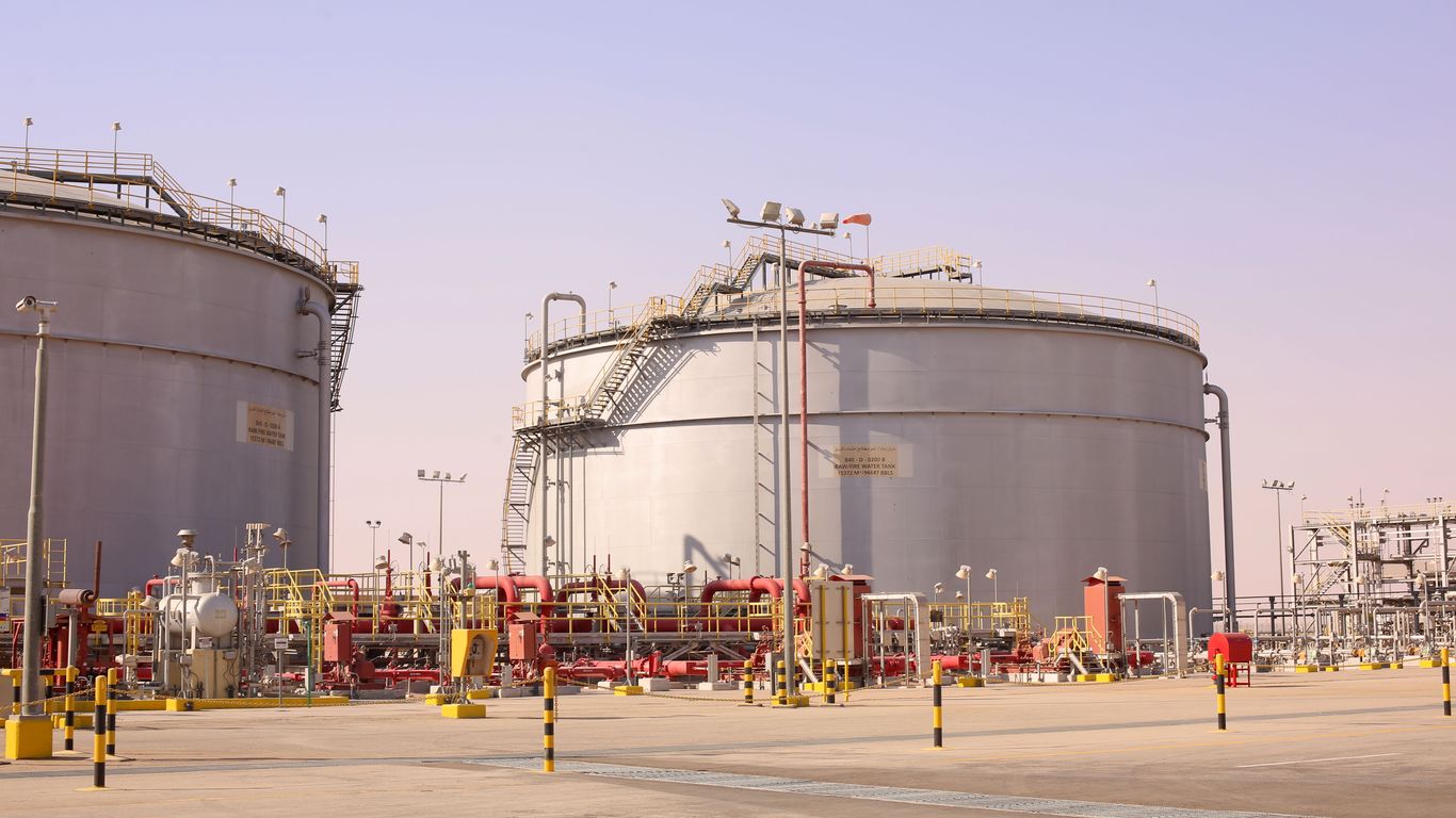 OPEC reaches deal on oil production increase