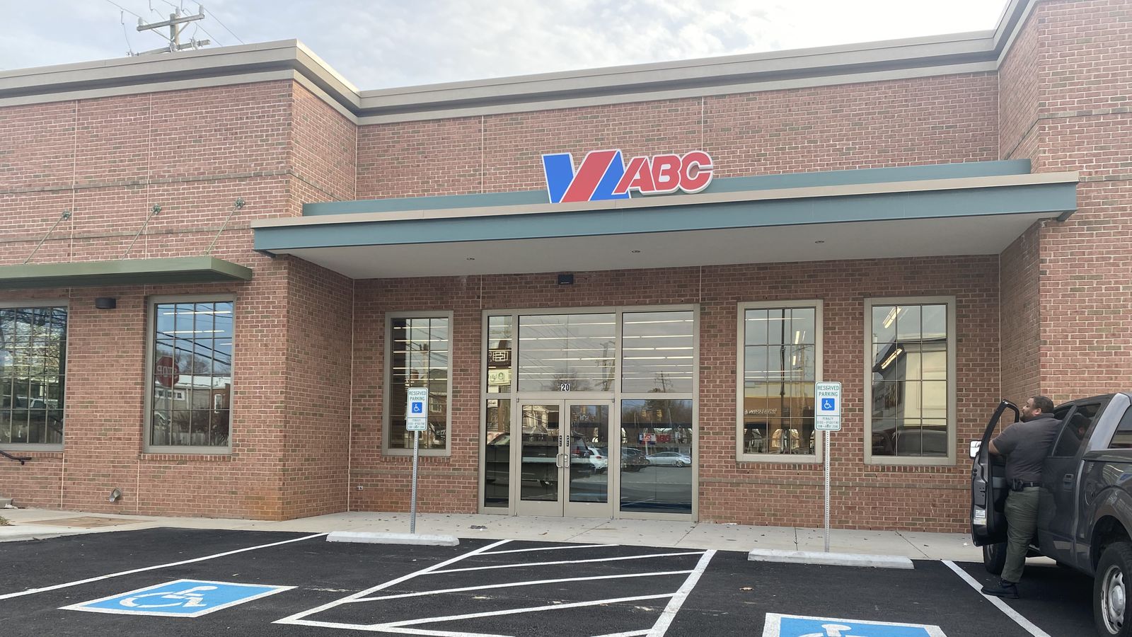 Scoop: Carytown's new ABC store should open Sunday - Axios Richmond