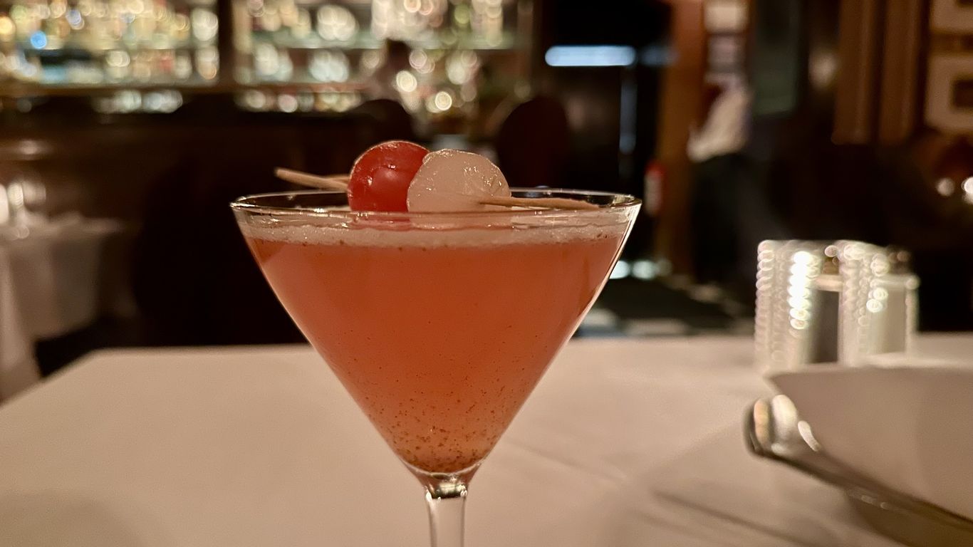 🎹 One cocktail to go: St. Martin's - Axios Dallas
