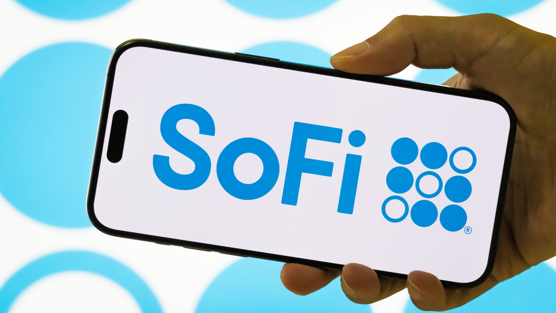 SoFi Technologies to open Charlotte region hub in Ballantyne, creating 225 jobs - Axios Charlotte
