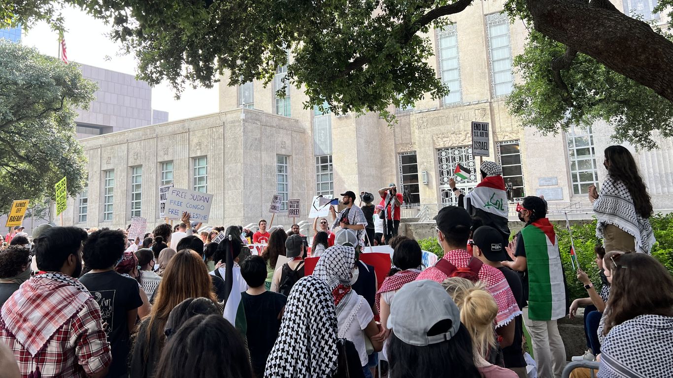 Pro-Palestinian protests continue in Houston - Axios Houston