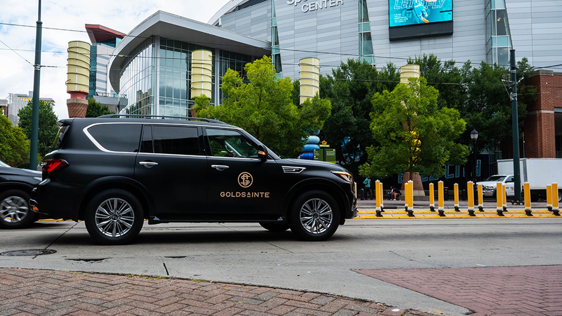 Scoop: Charlotte’s new rideshare company Goldsainte only uses luxury ...