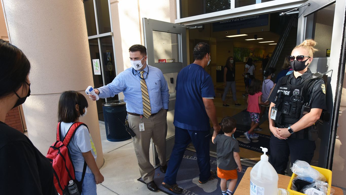 Tens of thousands of U.S. students quarantining or isolating due to COVID