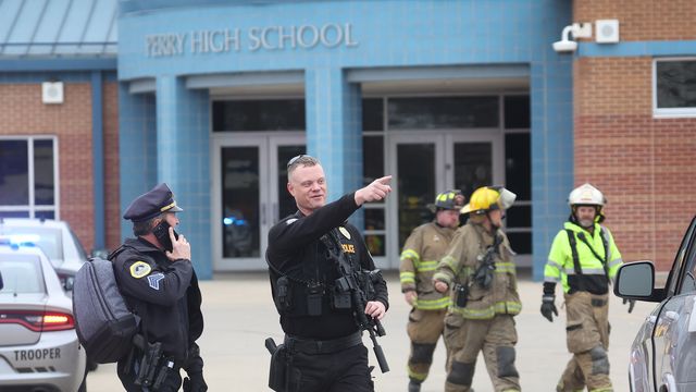 Perry High School shooting results in "multiple victims" in Iowa ...