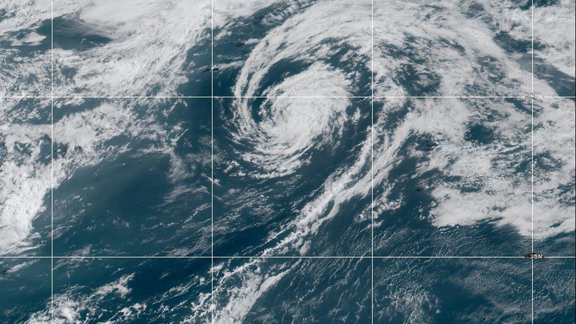 Hurricane Erin threatens US East Coast: NC Outer Banks evacuates