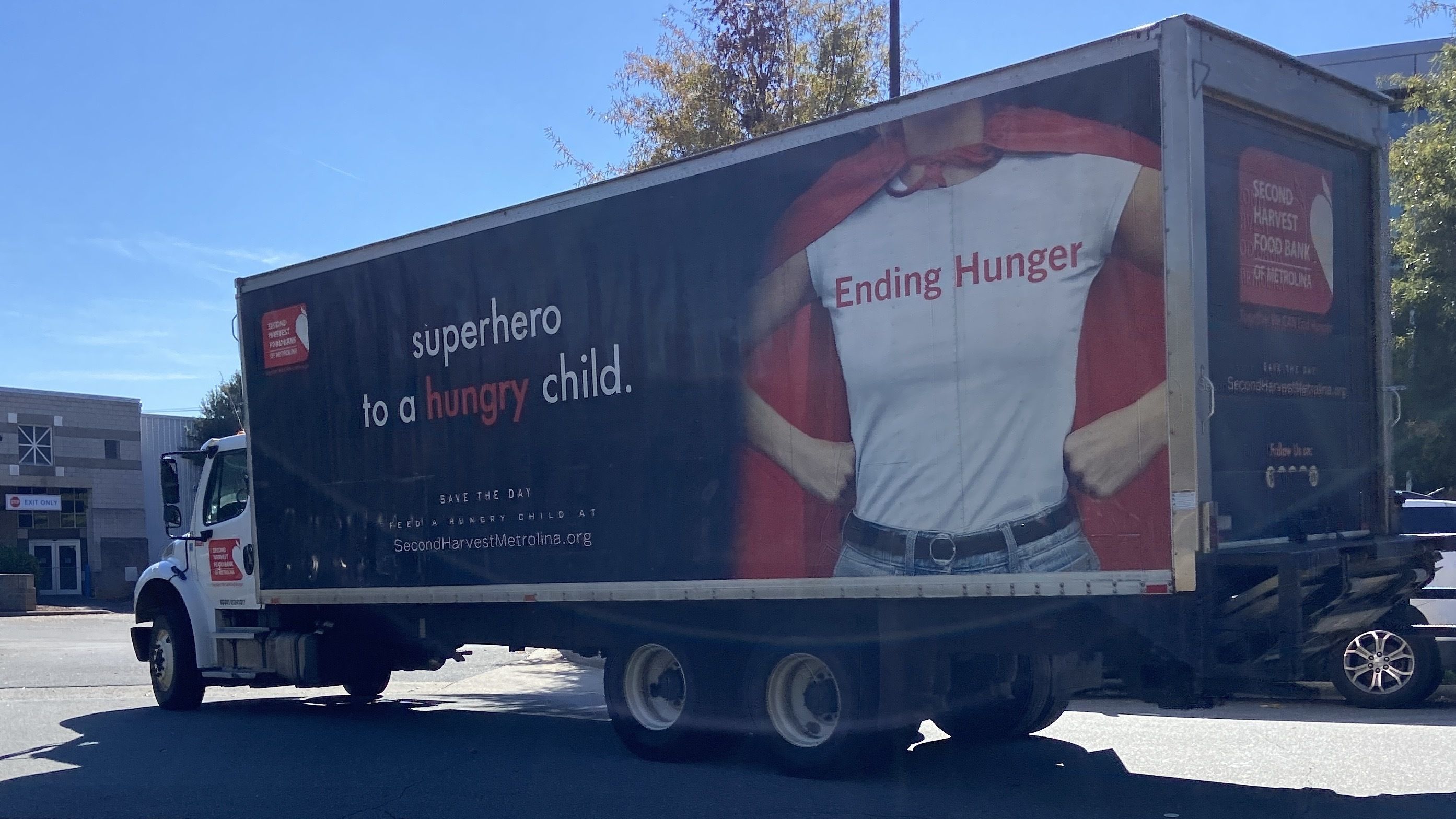 Charlotte food banks scramble as SNAP benefits freeze - Axios Charlotte