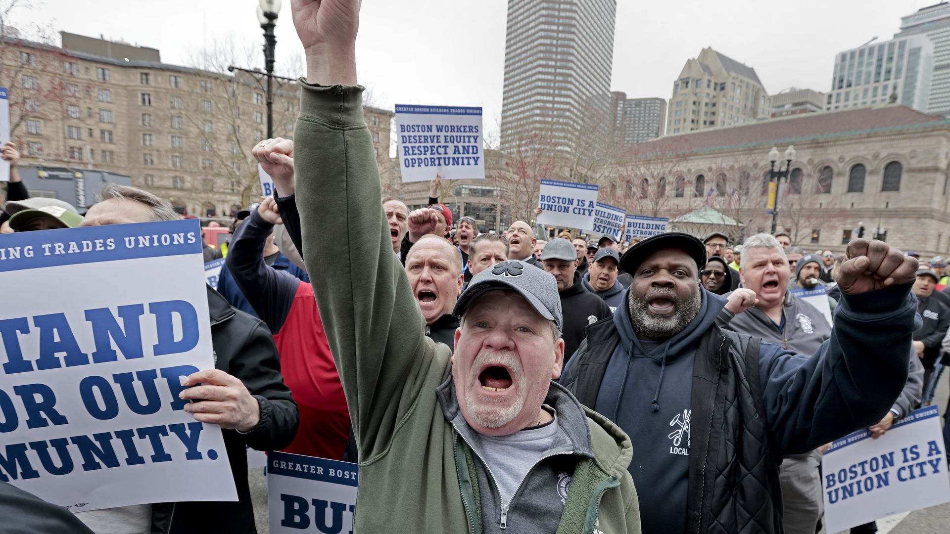📸 Photo du jour: Copley Square protest - Axios Boston