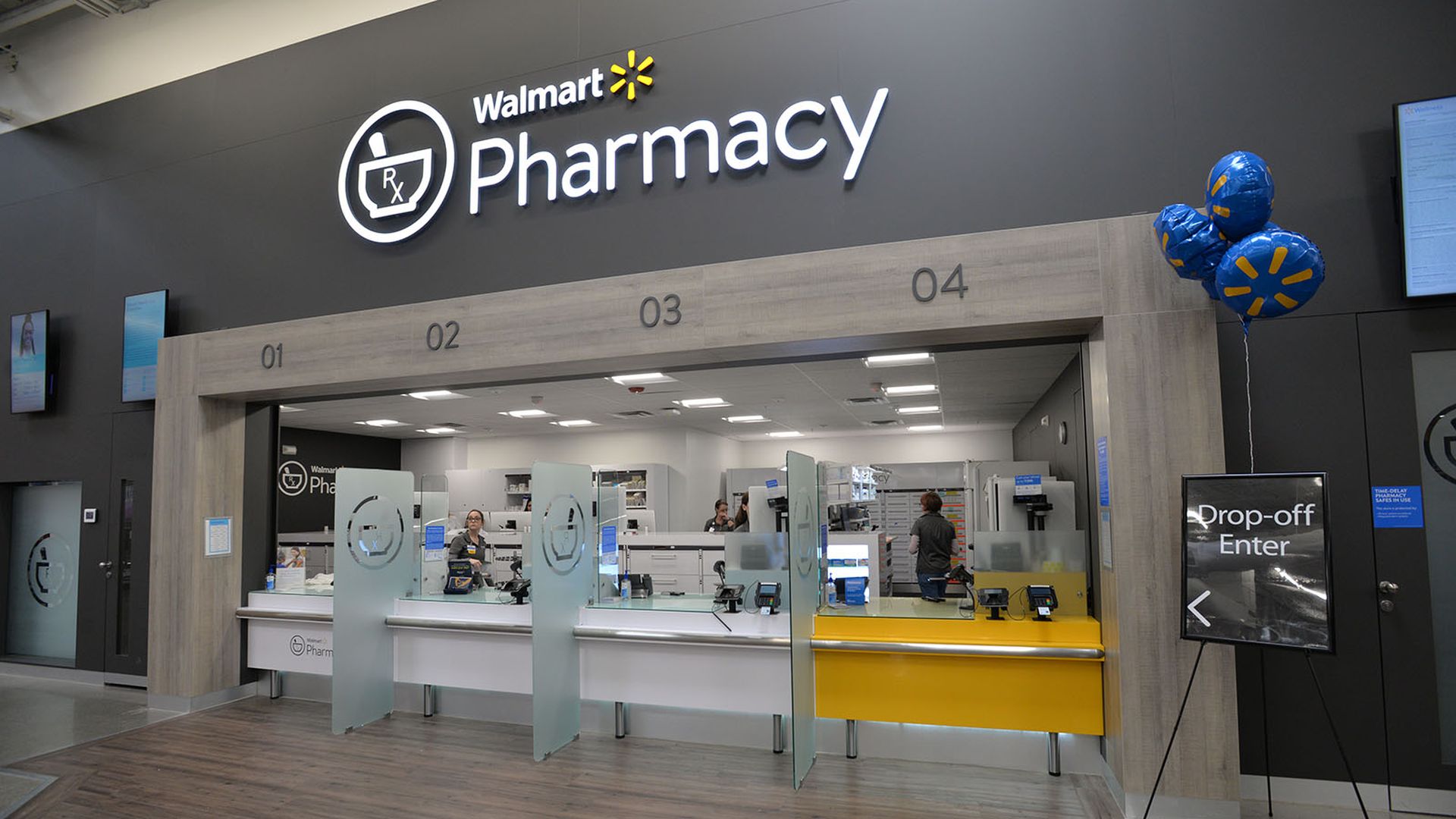 Walmart raises pay for thousands of pharmacy technicians, elevates jobs