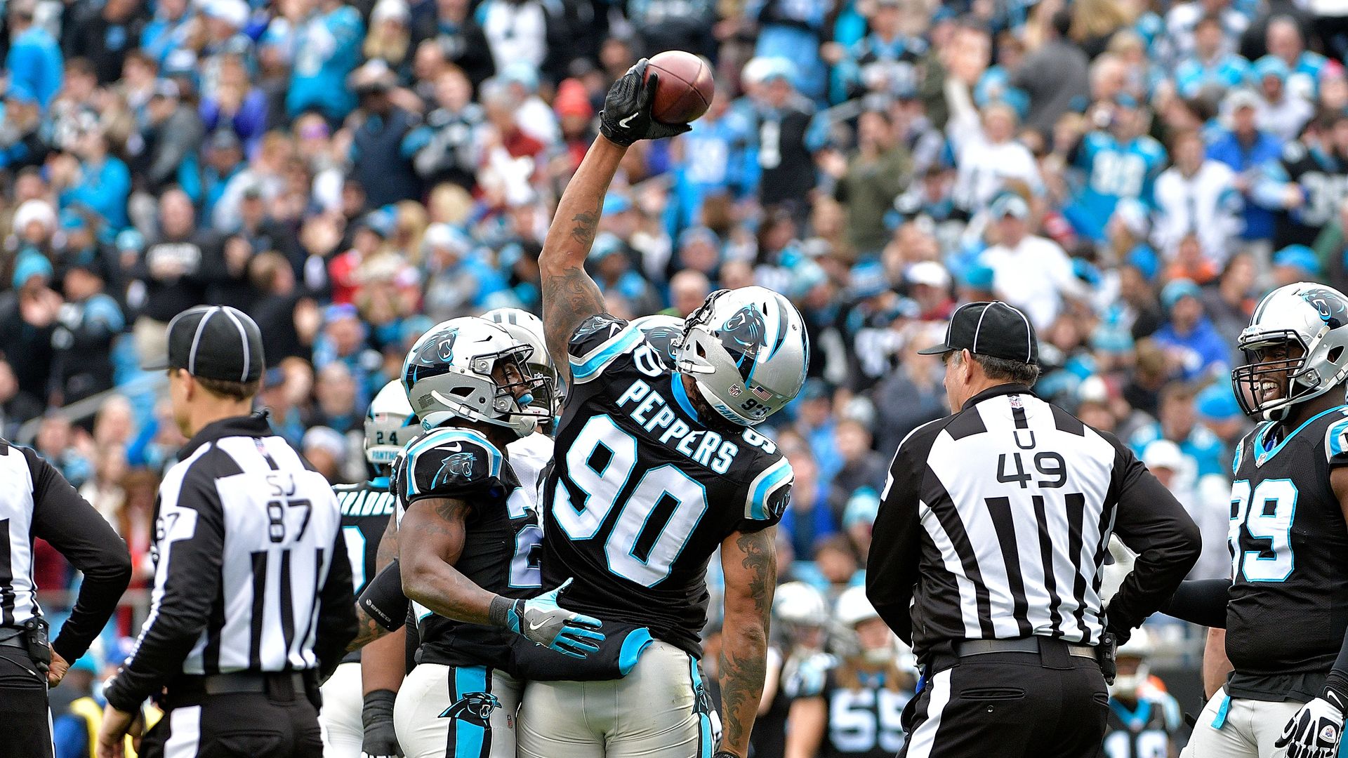 Laura Barrero - Axios