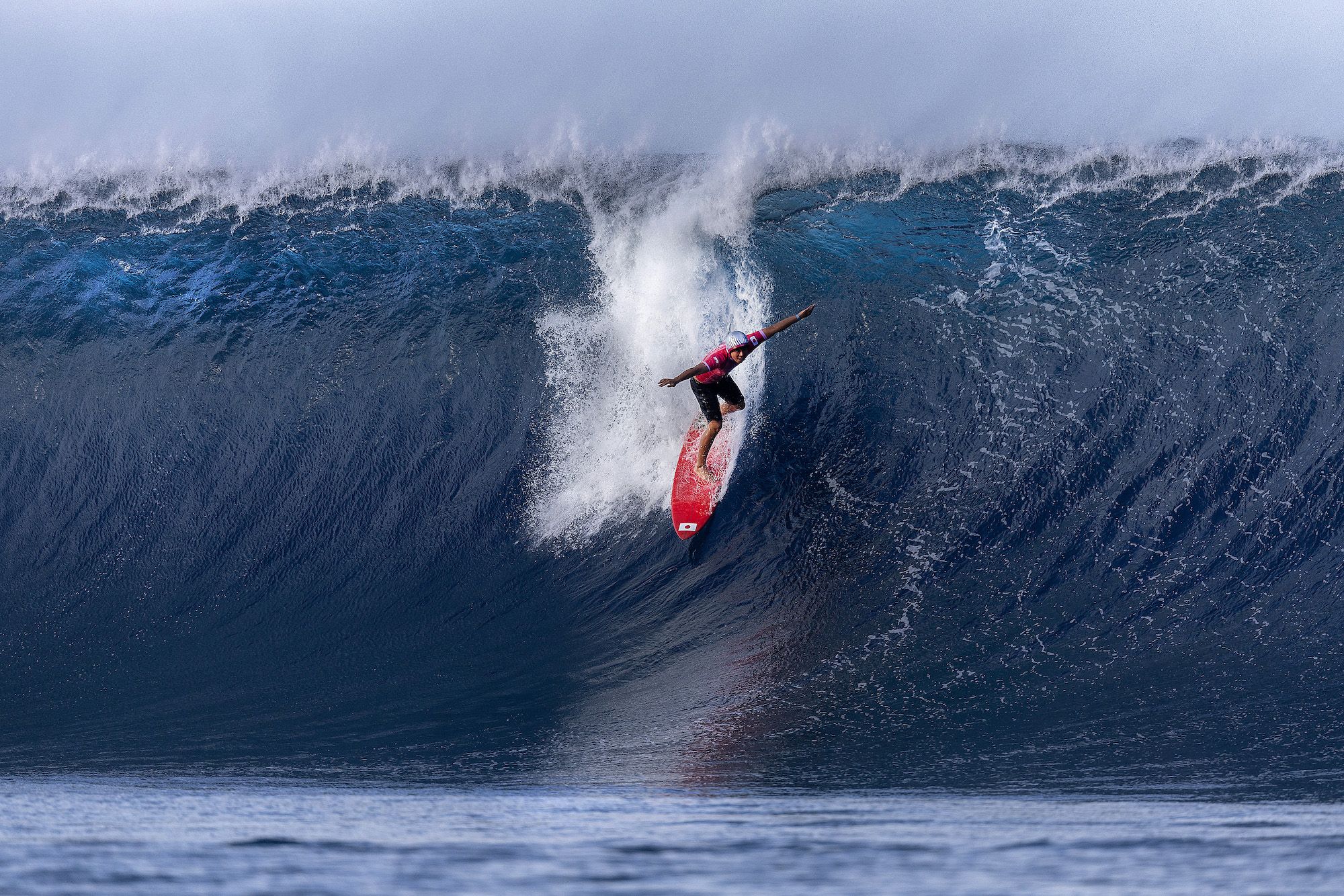 How a San Diego photographer captured Olympic surfing in Tahiti - Axios ...