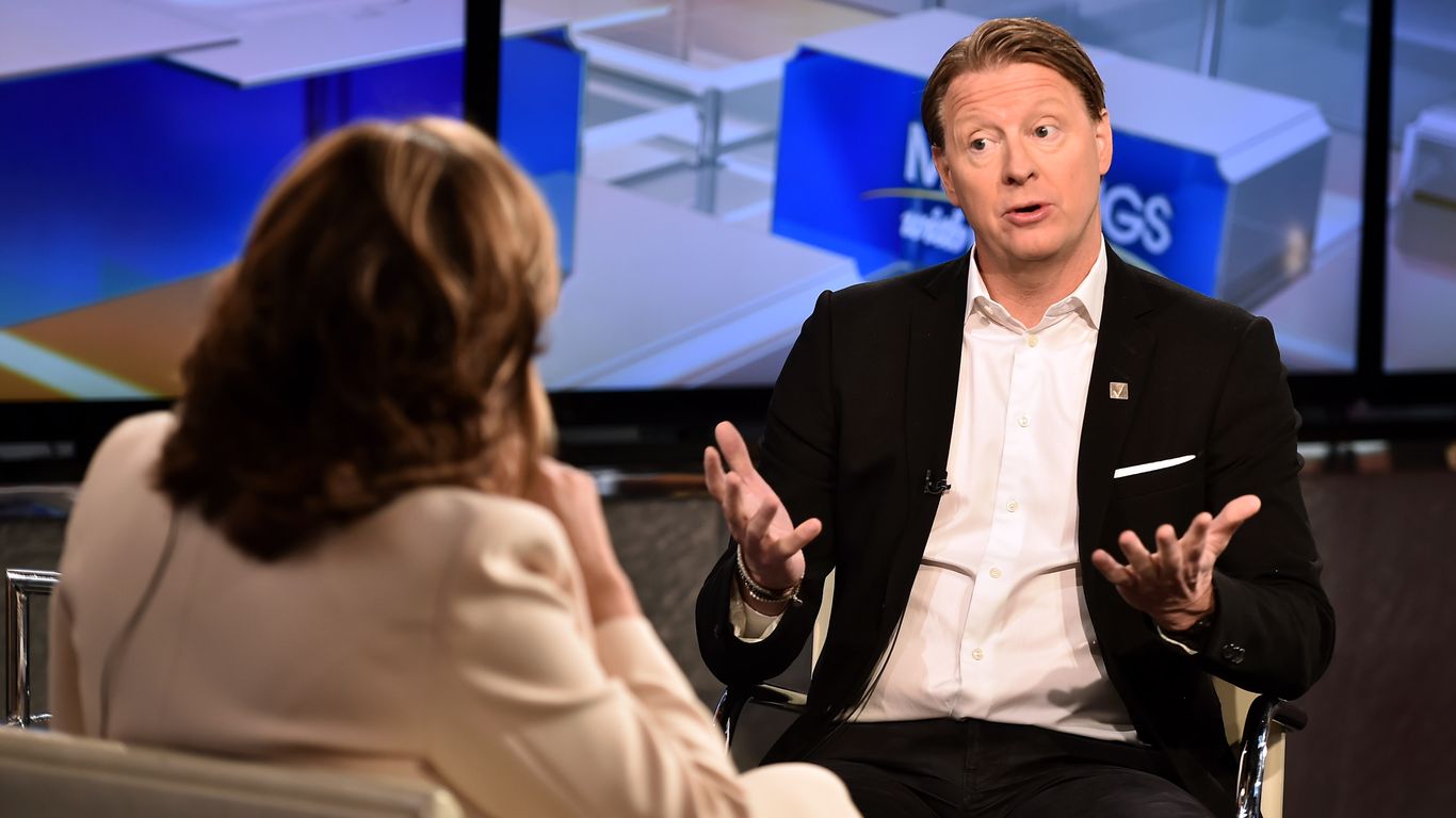 Verizon CEO: Media business needs to stand on its own