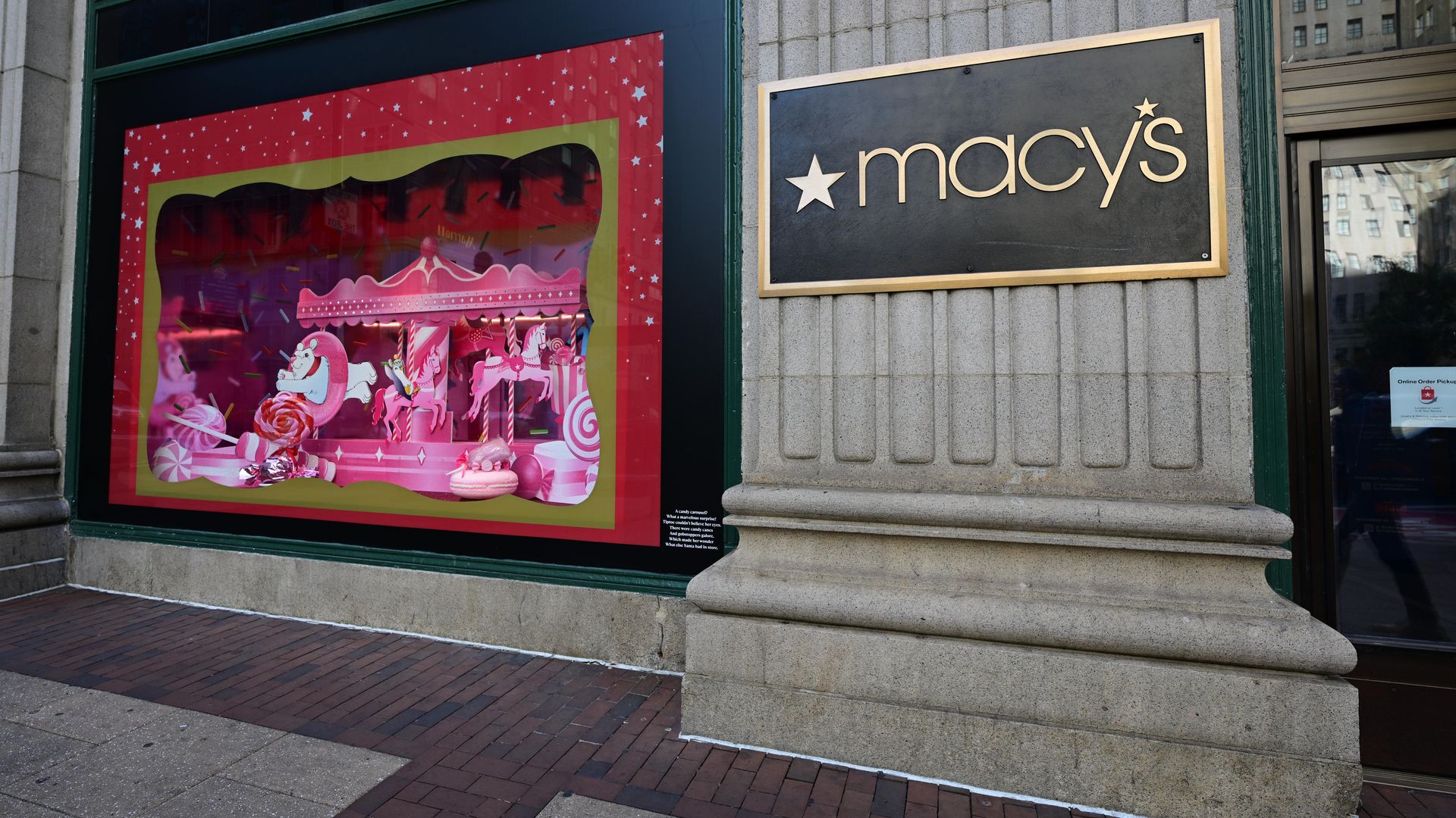 Macy's Retail Holdings sued over Philadelphia security guard stabbing ...