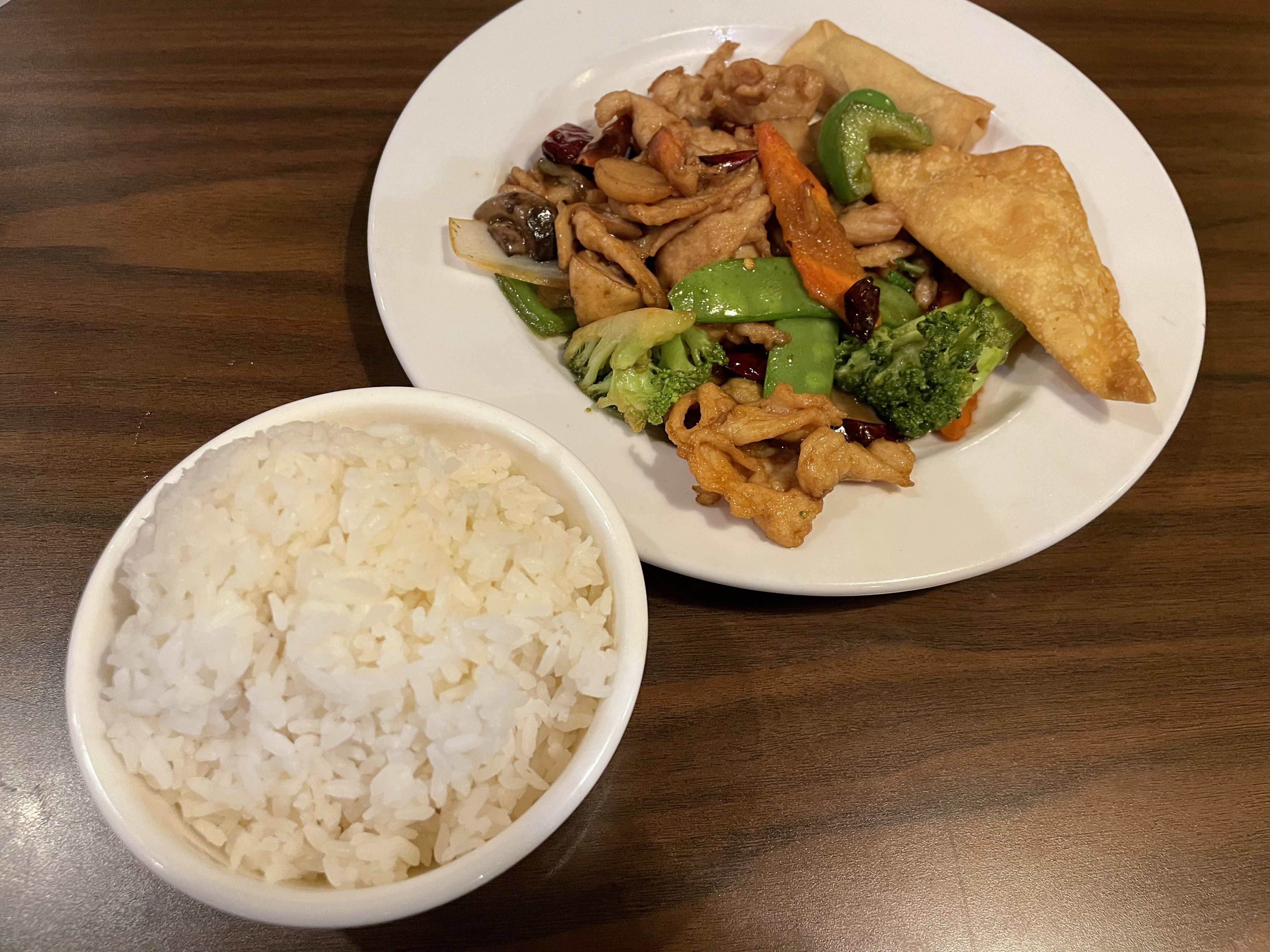 Tian Fu Asian Bistro takes over former east side Bob Evans - Axios ...