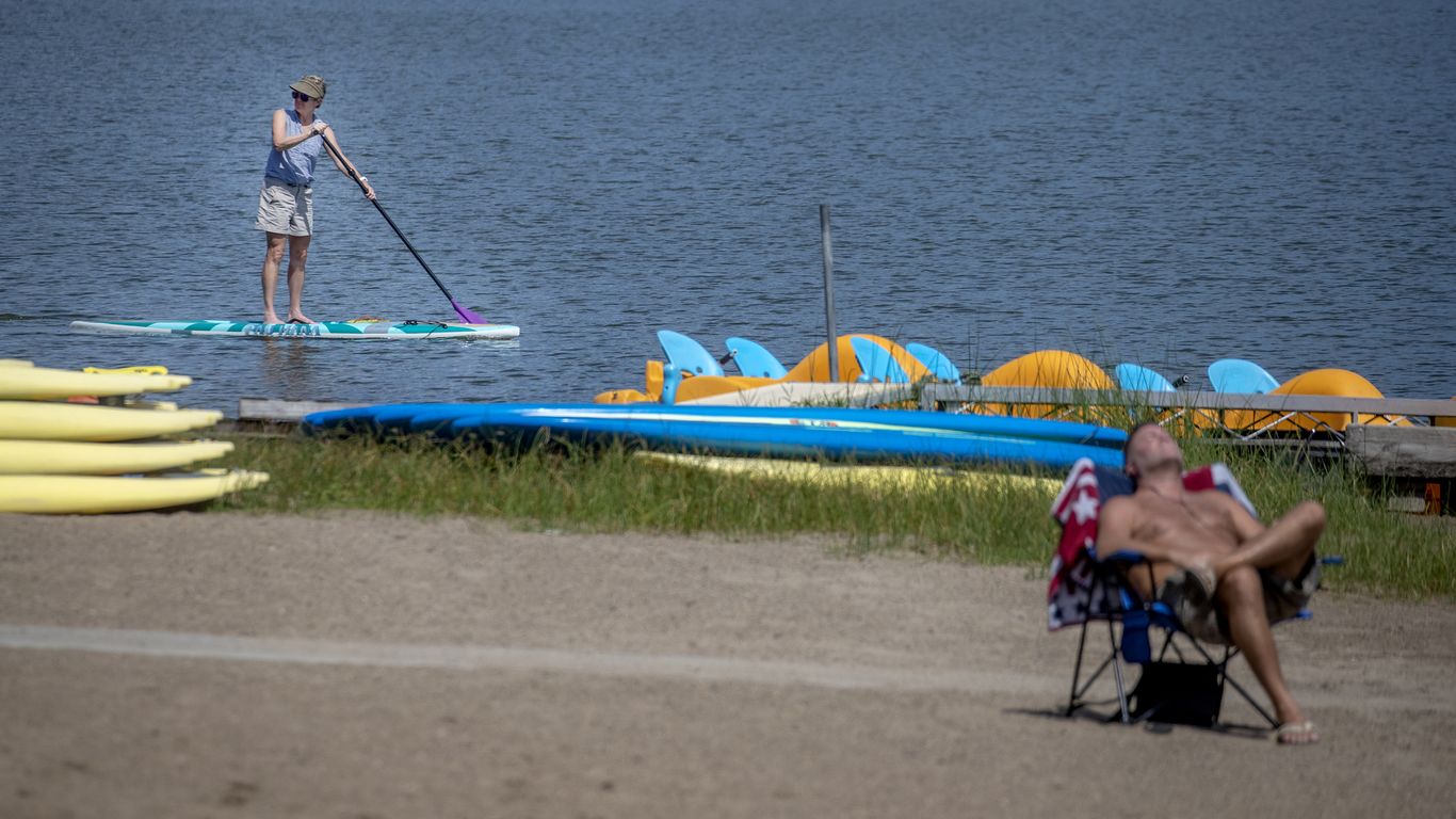 Minnesota's 2022 summer weather was hotter, drier than usual - Axios ...