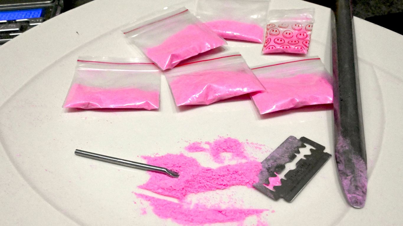 "Pink cocaine" is spreading in U.S. — and users don't know what's in it
